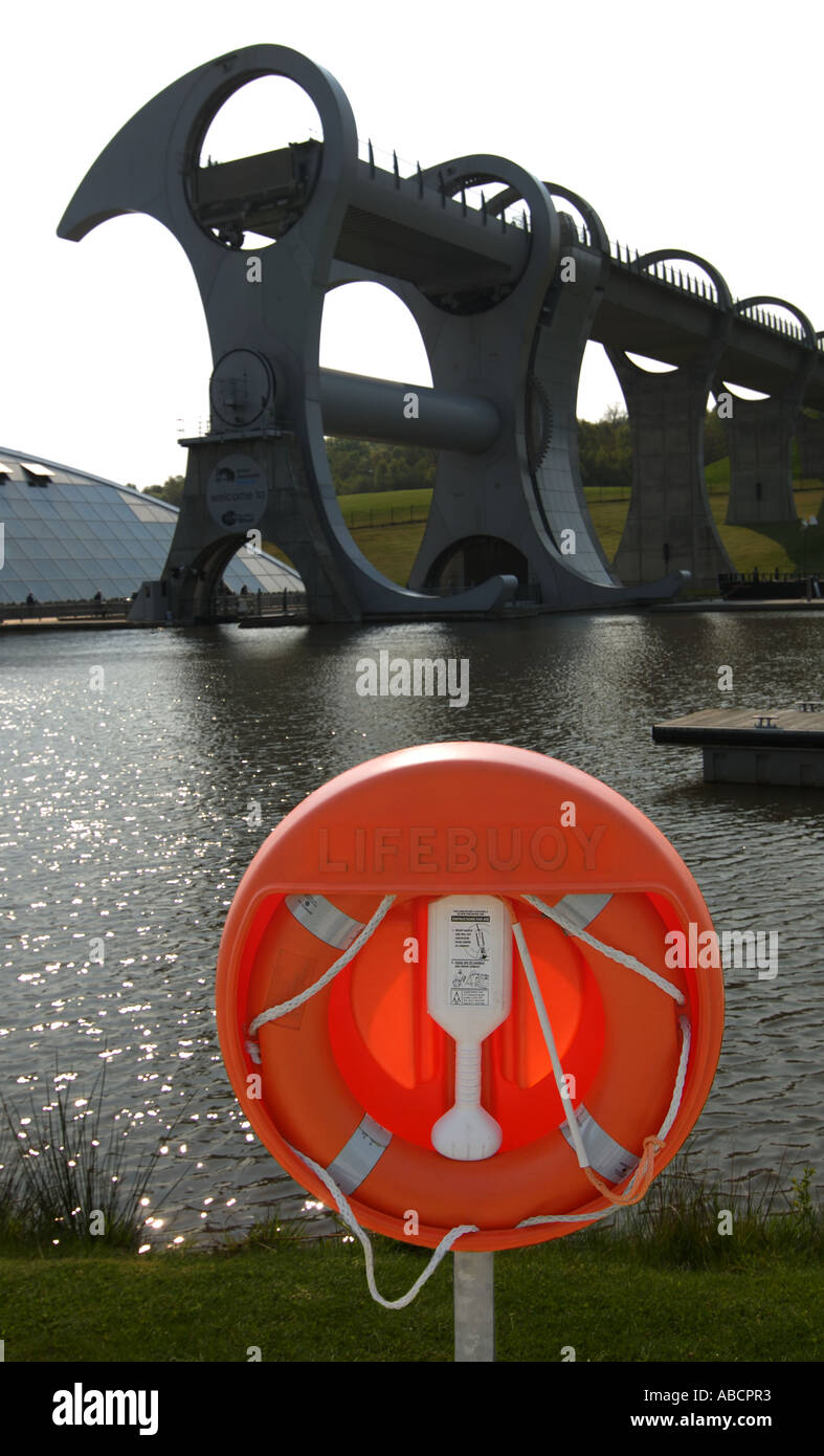 The Falkirk Wheel is the only rotating boat lift connecting two canals ...