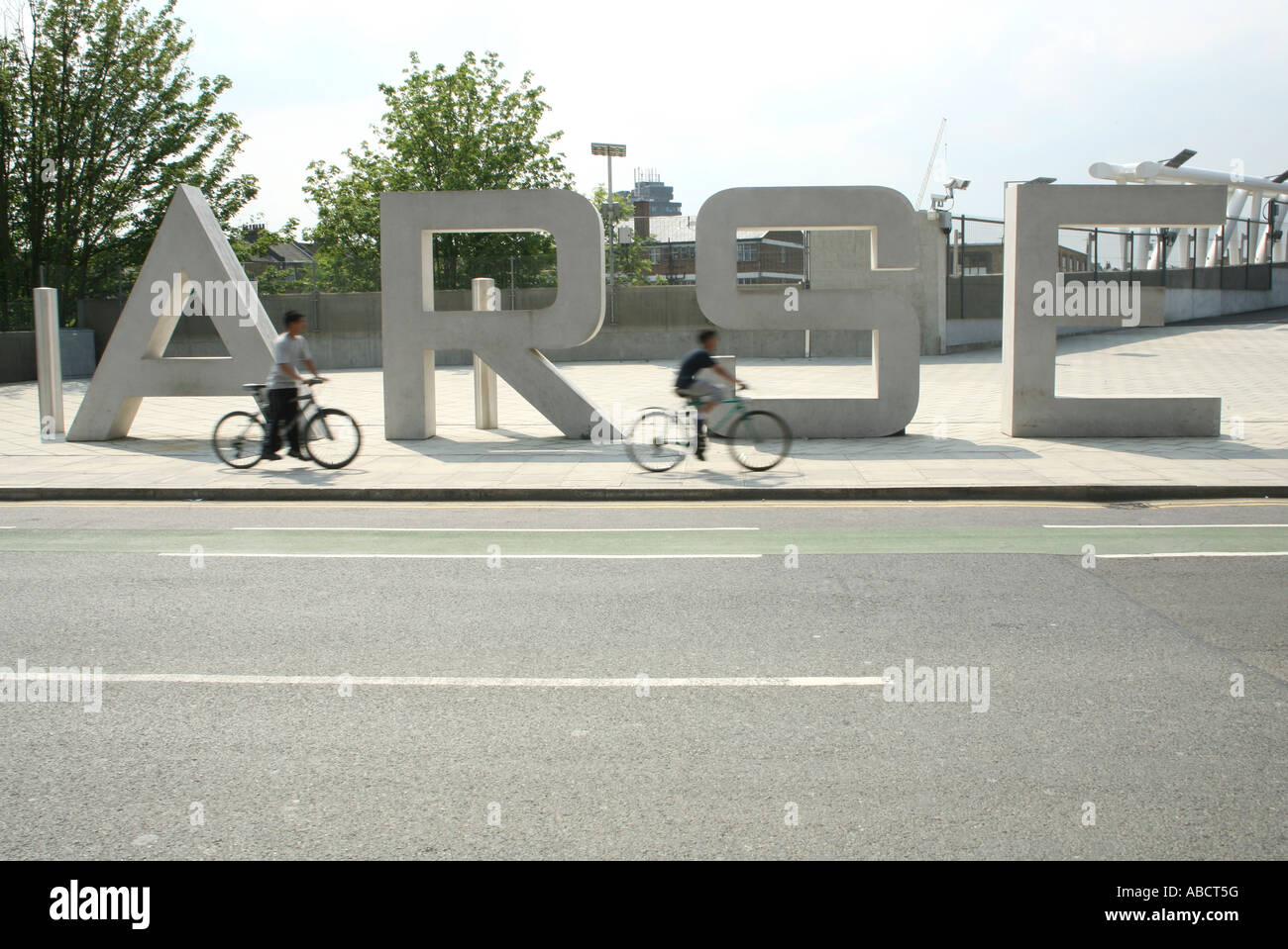 ARSENAL sculpture at Emirates Stadium, London Stock Photo - Alamy