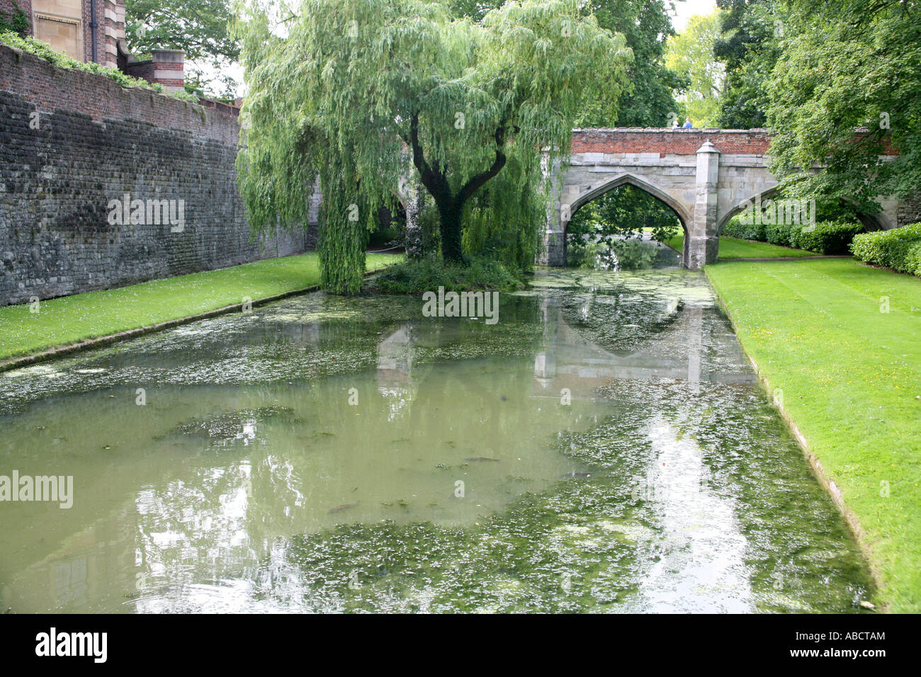 Eltham palace and gardens hi-res stock photography and images - Alamy