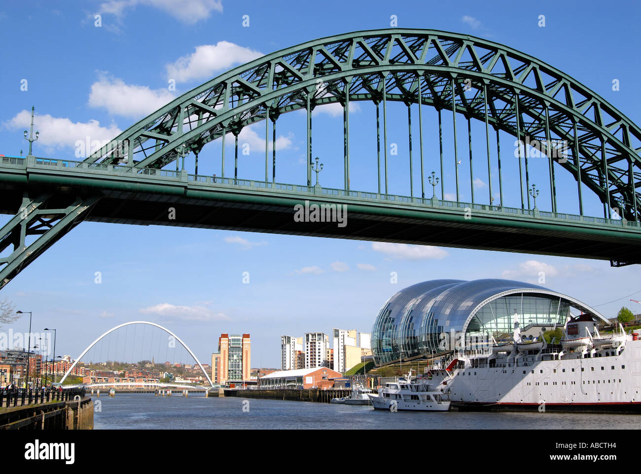 The Tyne Bridge between Gateshead and Newcastle with the Sage Centre ...