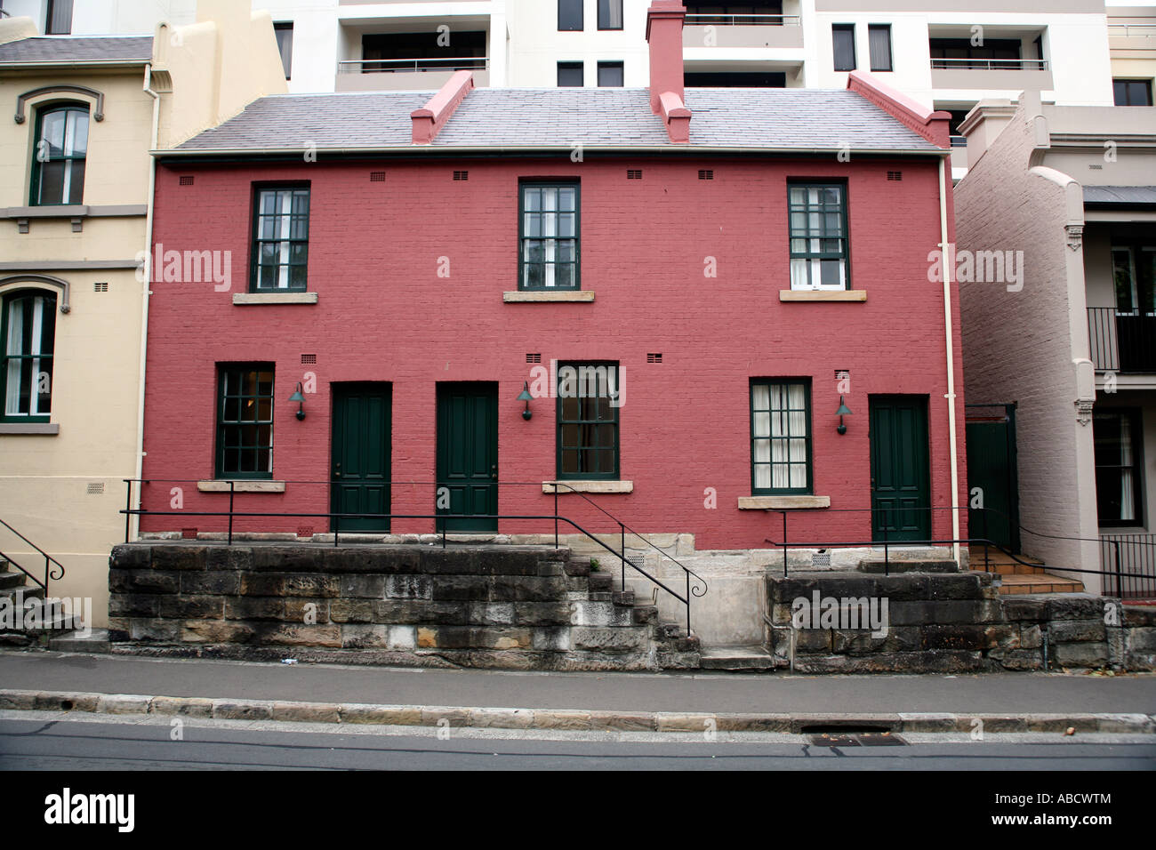 Pink house in the Rocks area of Sydney, Australia Stock Photo - Alamy