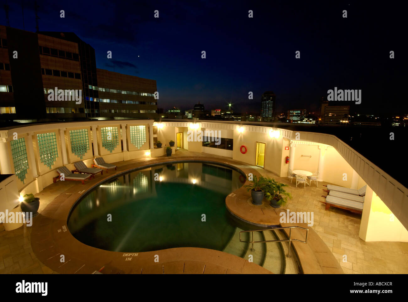 Meikles hotel harare hi-res stock photography and images - Alamy