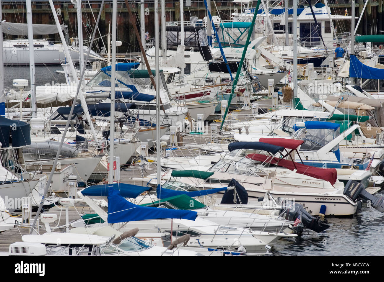 Ships at dock hi-res stock photography and images - Alamy