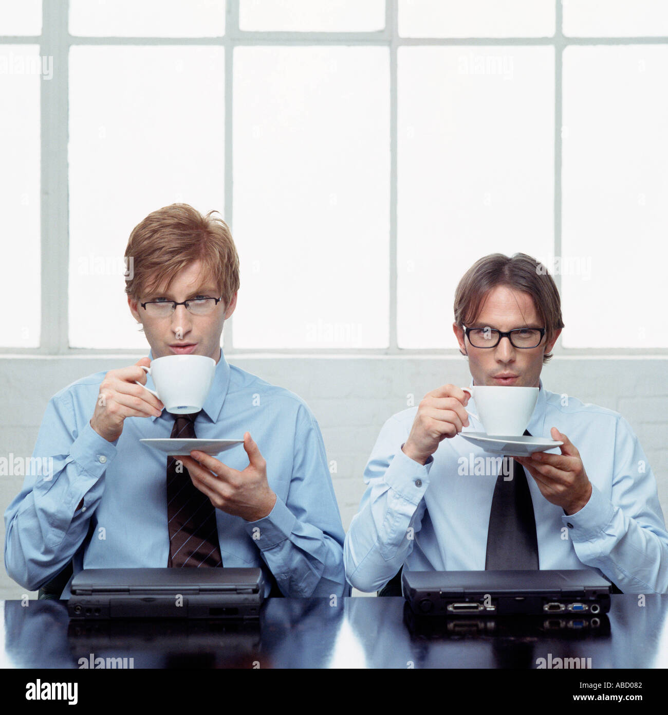 Office coffee break time two hi-res stock photography and images - Alamy