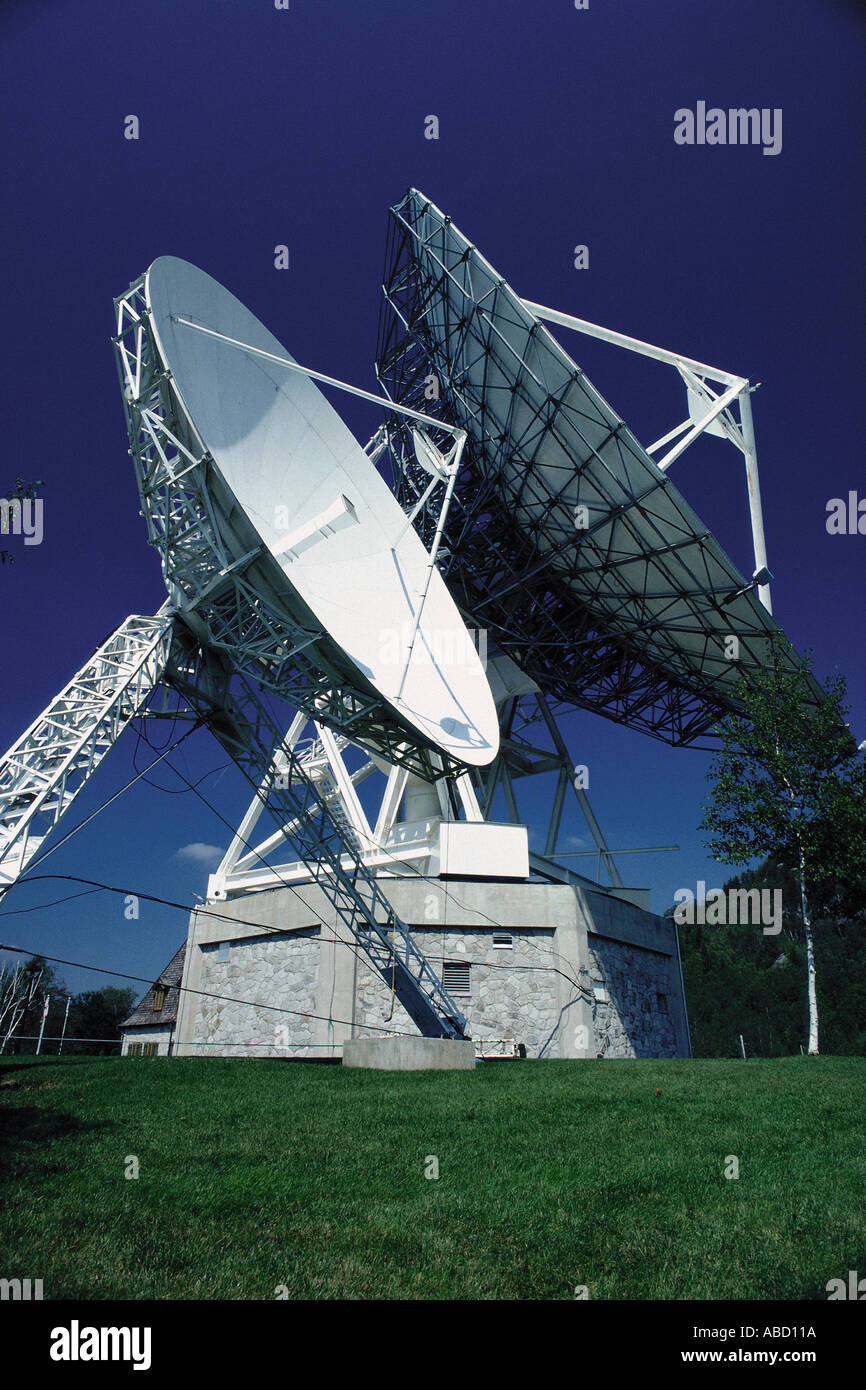 Global dishes hi-res stock photography and images - Alamy