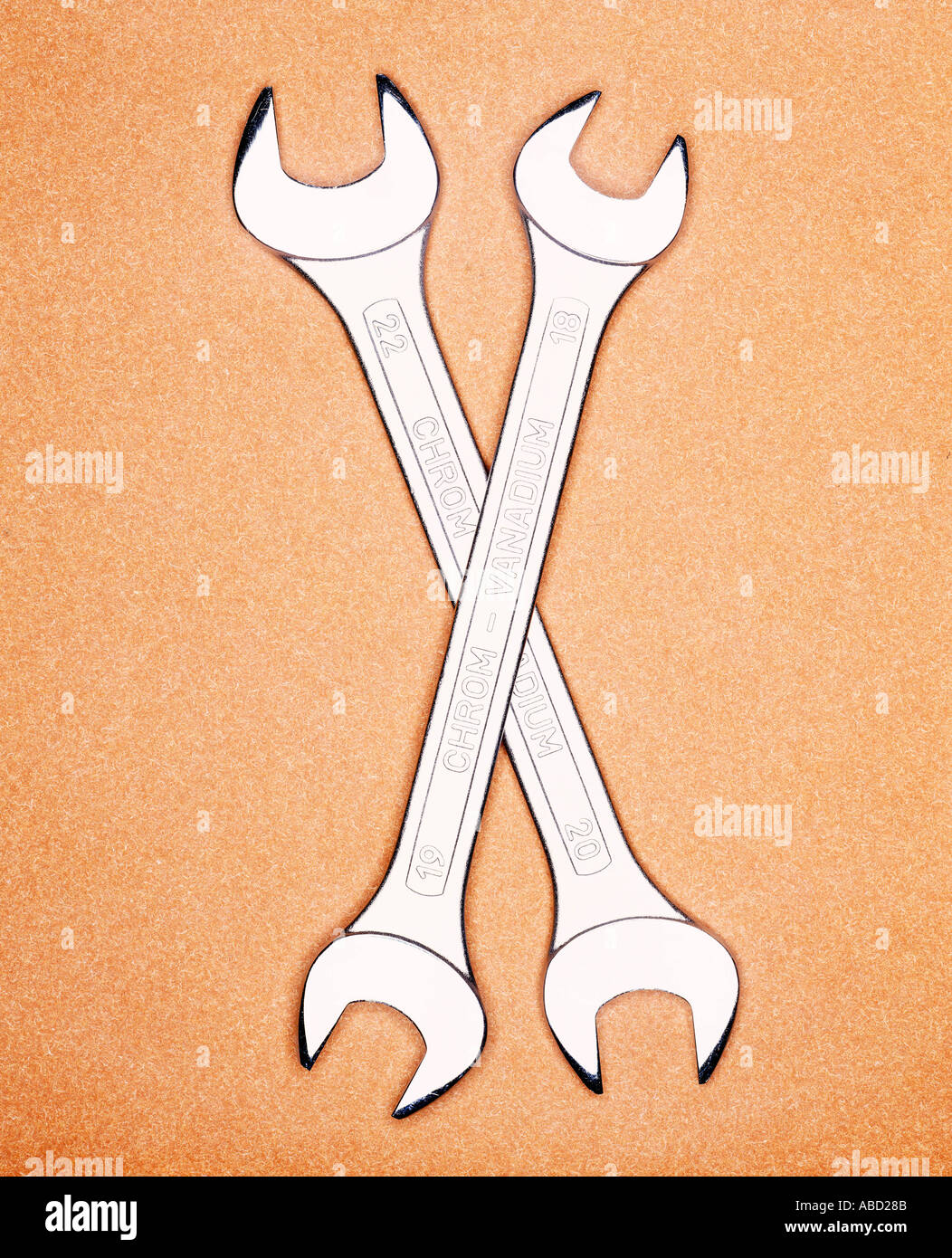 Two spanners hi-res stock photography and images - Alamy