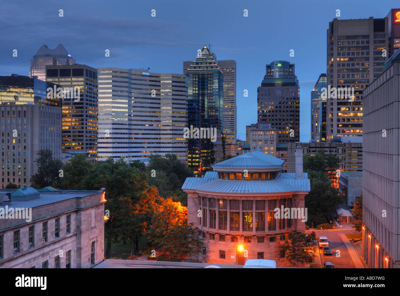 Redpath museum mcgill university montreal hi-res stock photography and ...