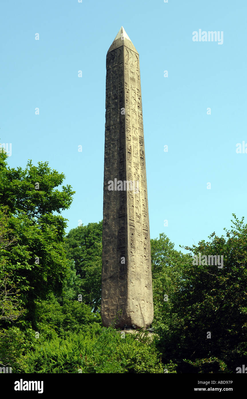 Cleopatra needle central park hi-res stock photography and images - Alamy
