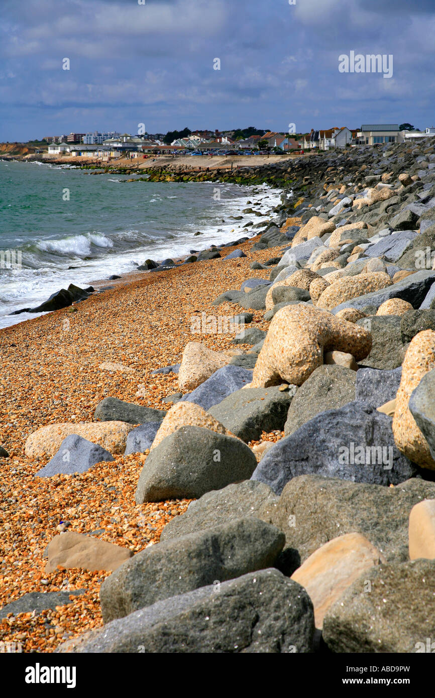 Sea Defences, Hurst beach the Solent, Hurst Spit Hampshire England ...