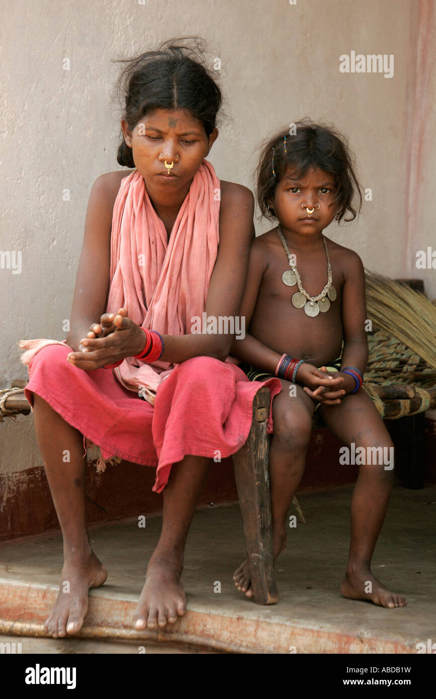 Mother and child at the village of Madhlibad, near Rayagada, Orissa ...