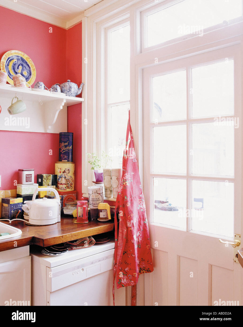 A bright kitchen Stock Photo - Alamy