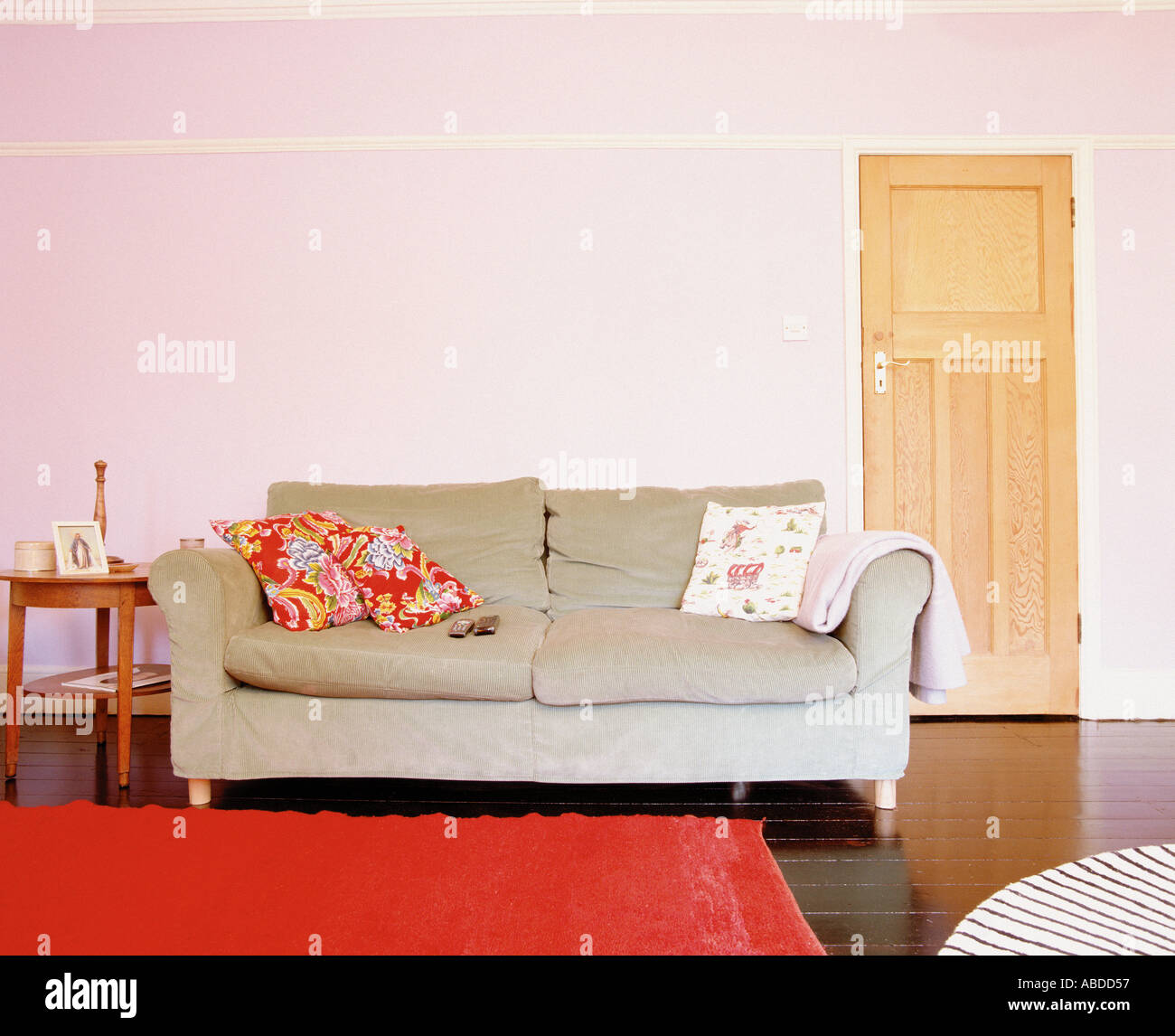 A spacious room hi-res stock photography and images - Alamy