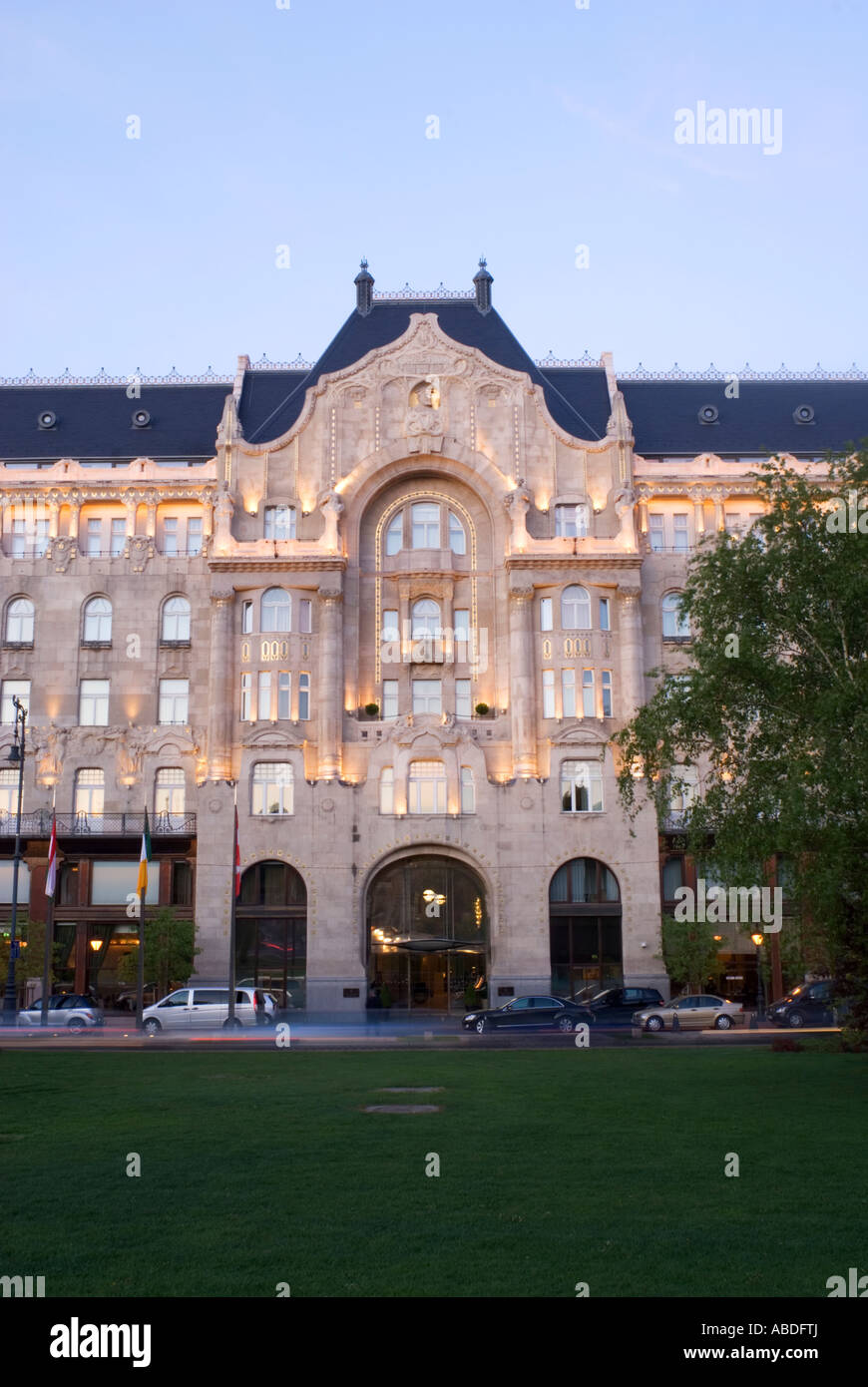 Gresham Palace Palota Four Seasons Hotel Budapest Hungary Stock Photo - Alamy