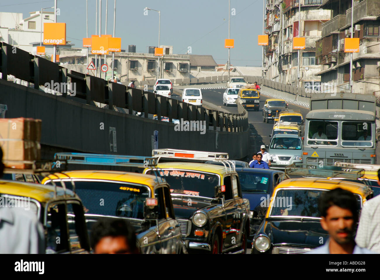 India congested lane hi-res stock photography and images - Alamy