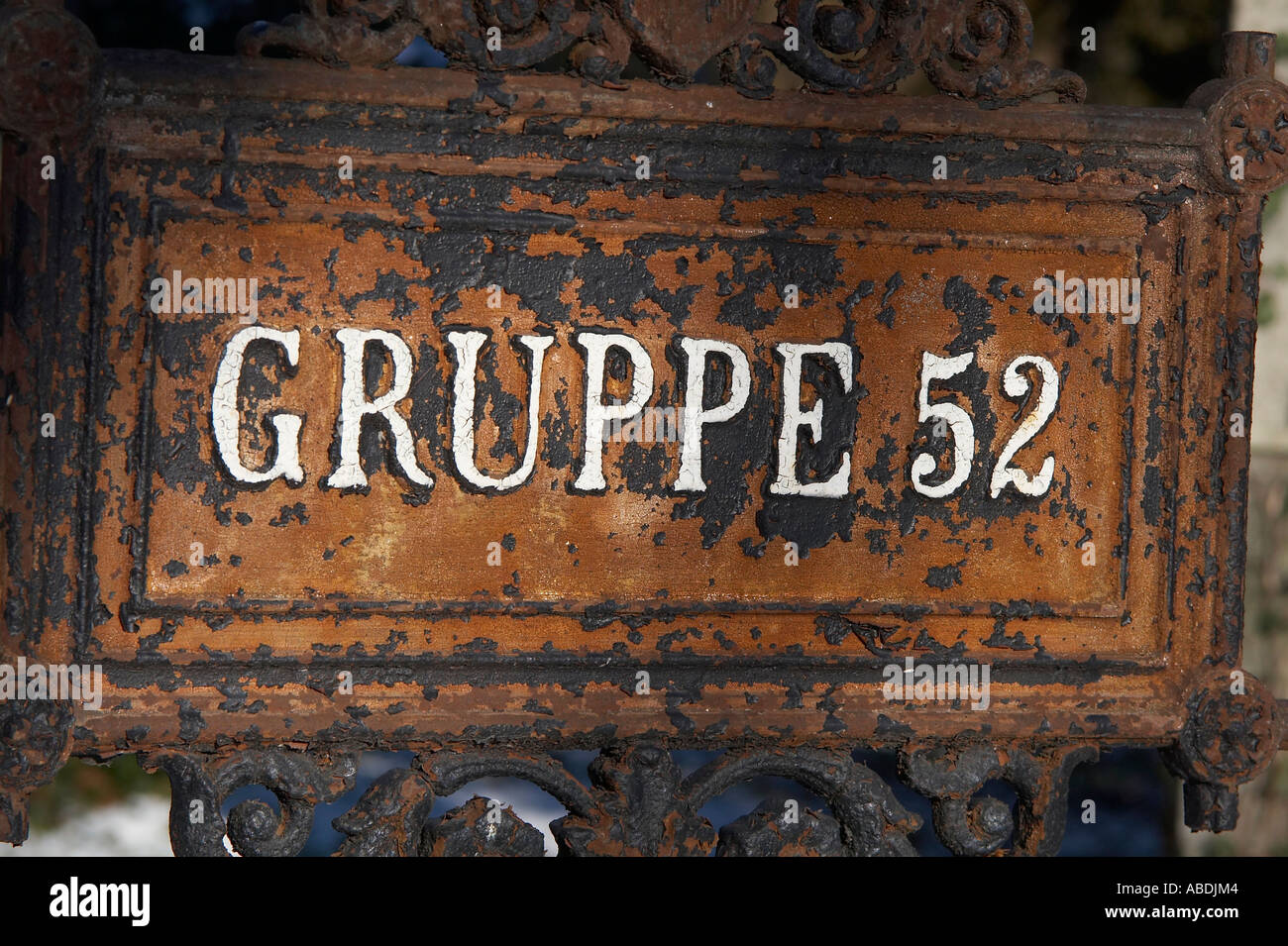 Rusty cemetery sign hi-res stock photography and images - Alamy