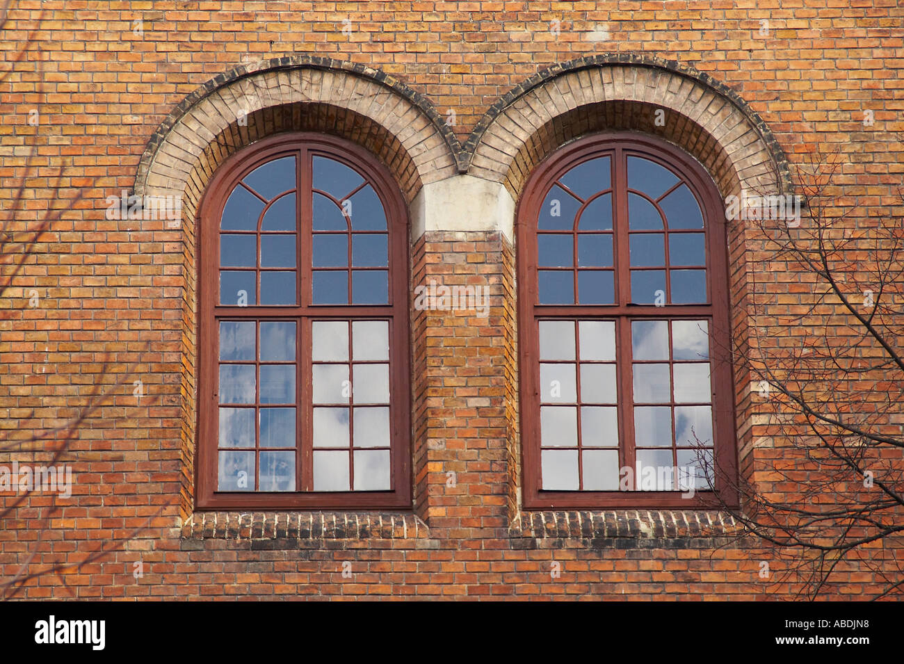 Two vienna apartment buildings hi-res stock photography and images - Alamy