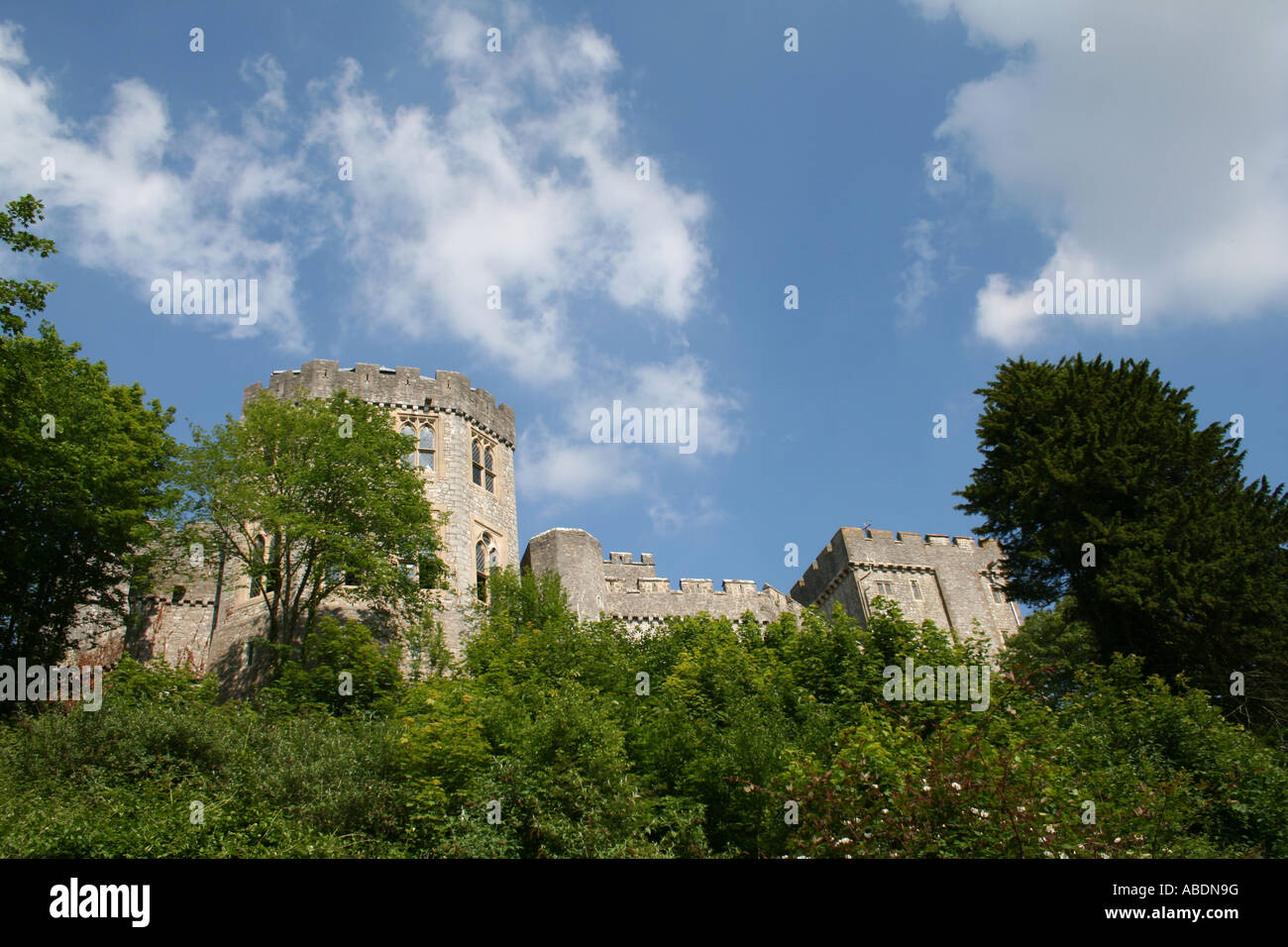 St donats castle hi-res stock photography and images - Alamy