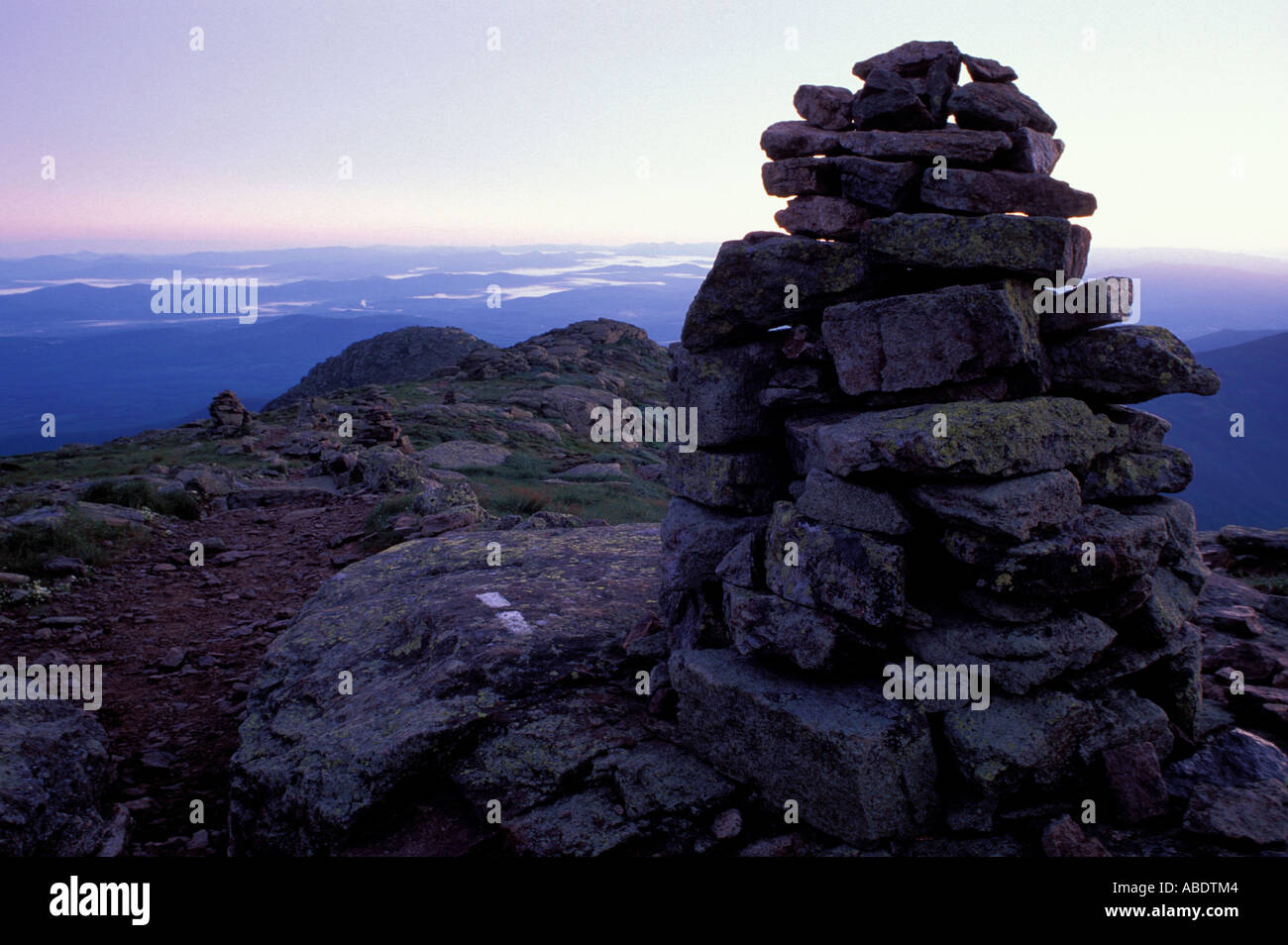 Mt Lafayette Franconia Ridge Appalachian Trail Sunrise Cairns White ...