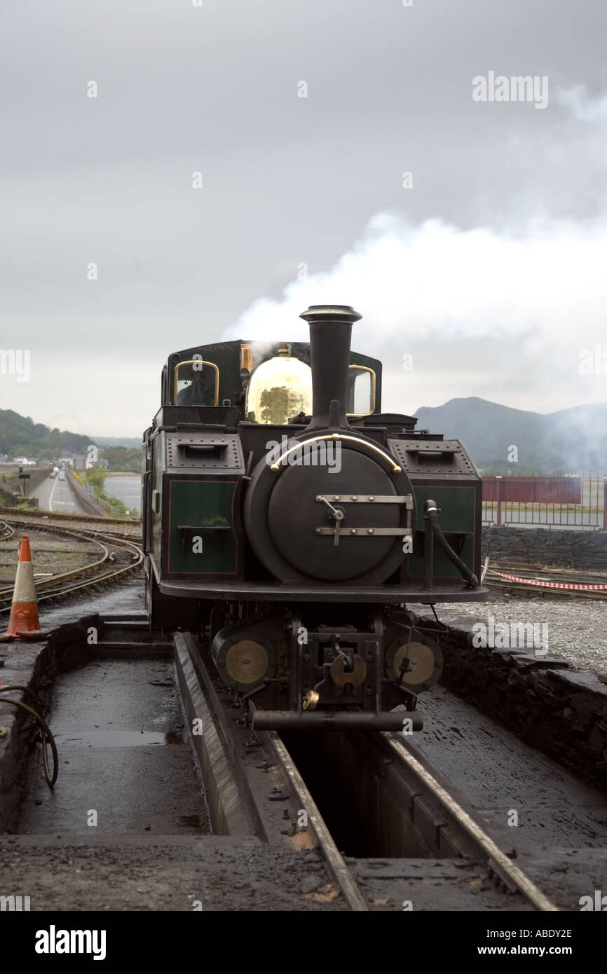 The Earl of Merioneth narrow gauge steam train at Boston lodge works ...