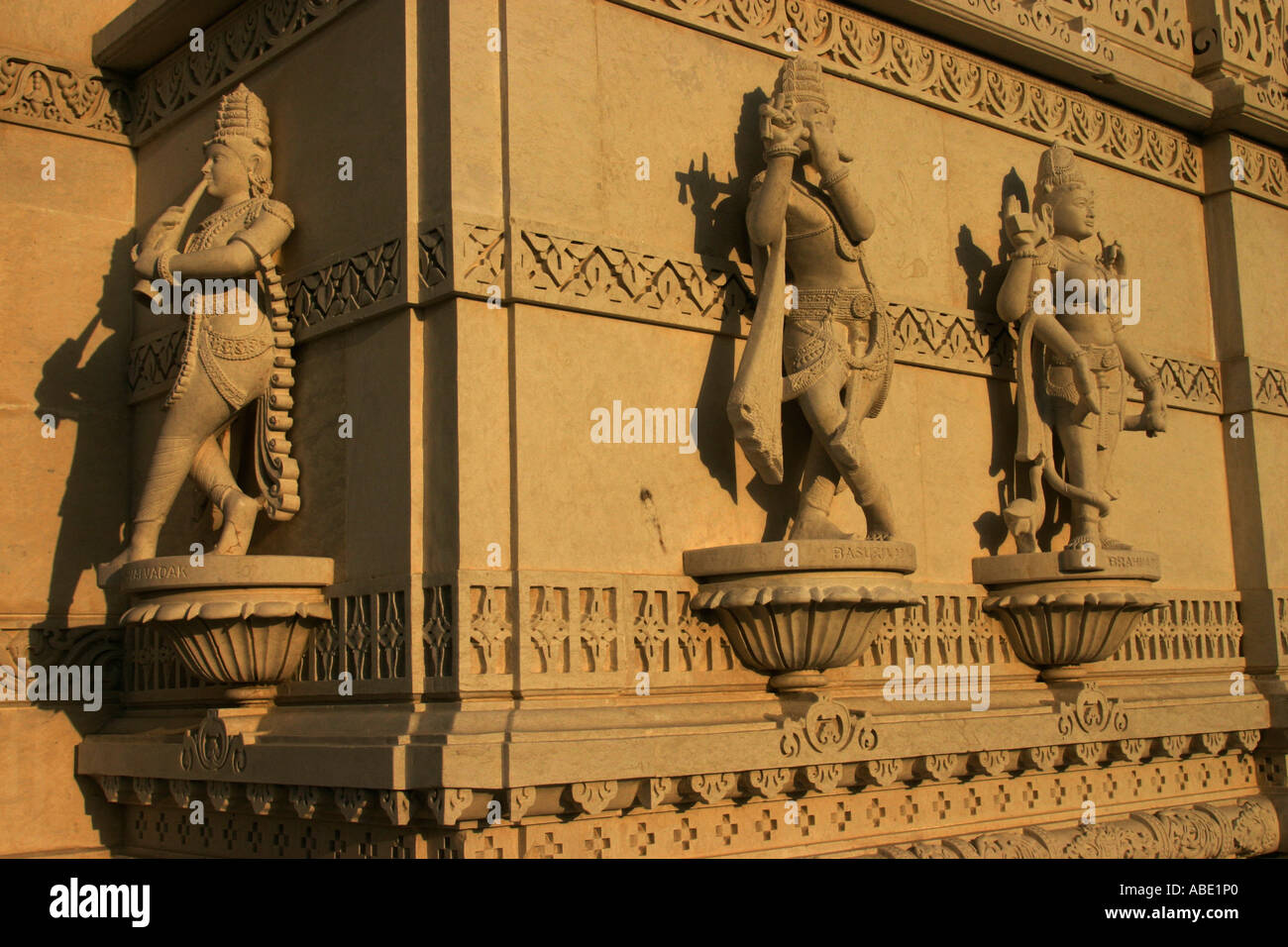 Carvings at the Shri Swaminarayan Mandir (temple) in Neasden UK Stock ...