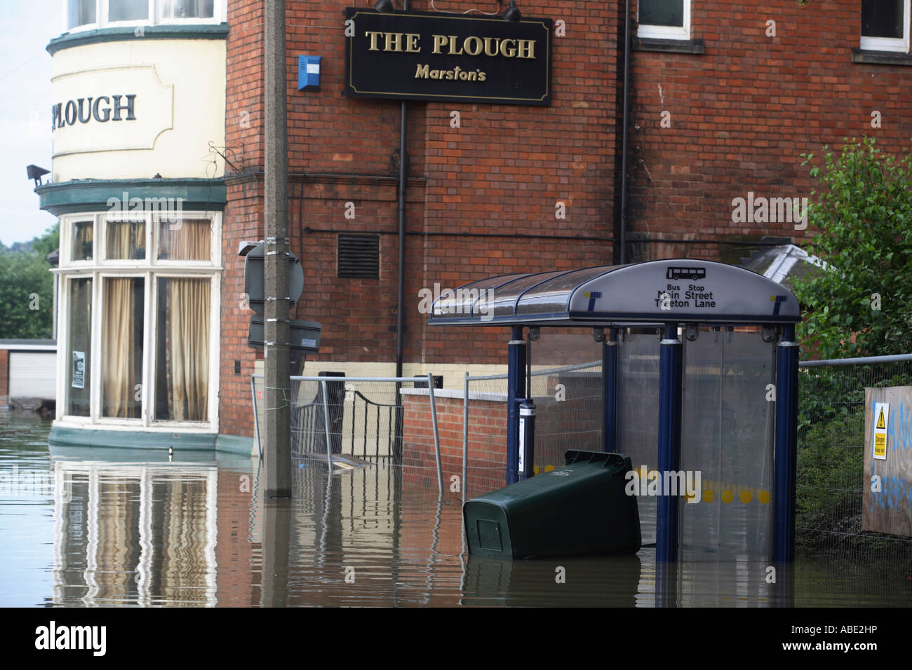 Bus stop flooding hi-res stock photography and images - Alamy
