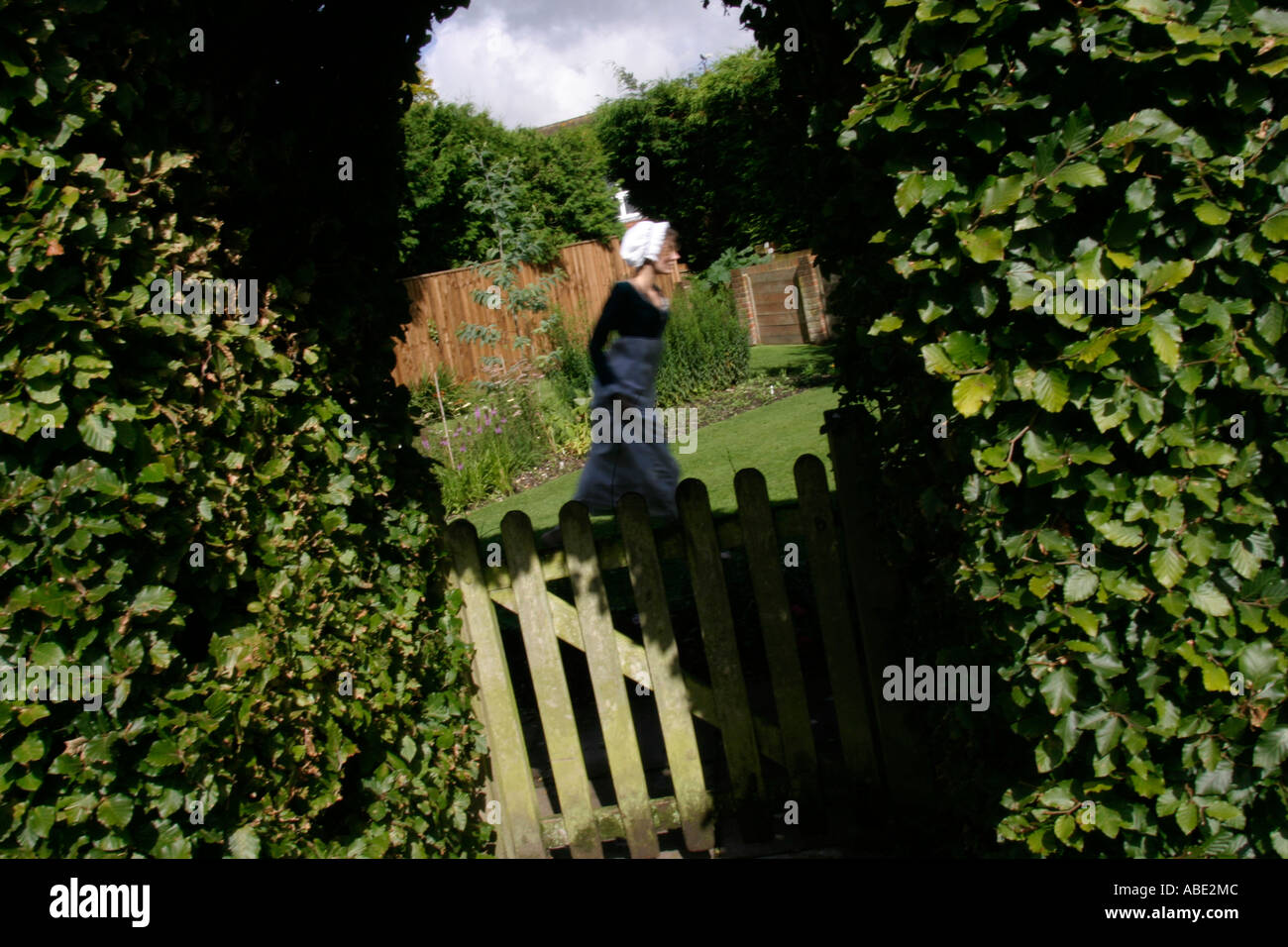 Jane austen house period costume hi-res stock photography and images ...