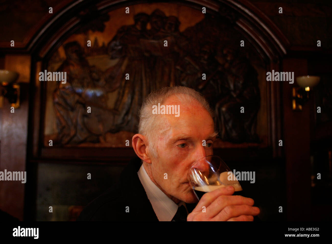 Man drinking beer in a pub hi-res stock photography and images - Alamy