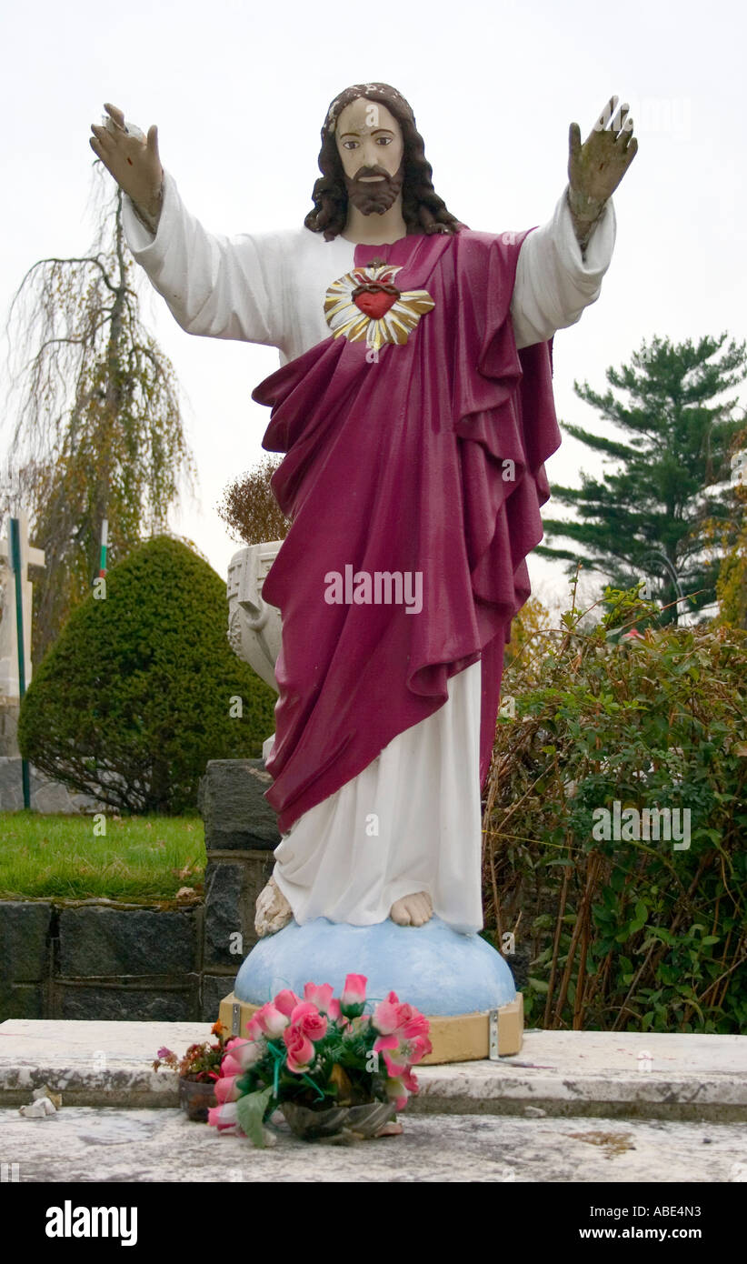 Religious statue replica vatican gardens hi-res stock photography and ...