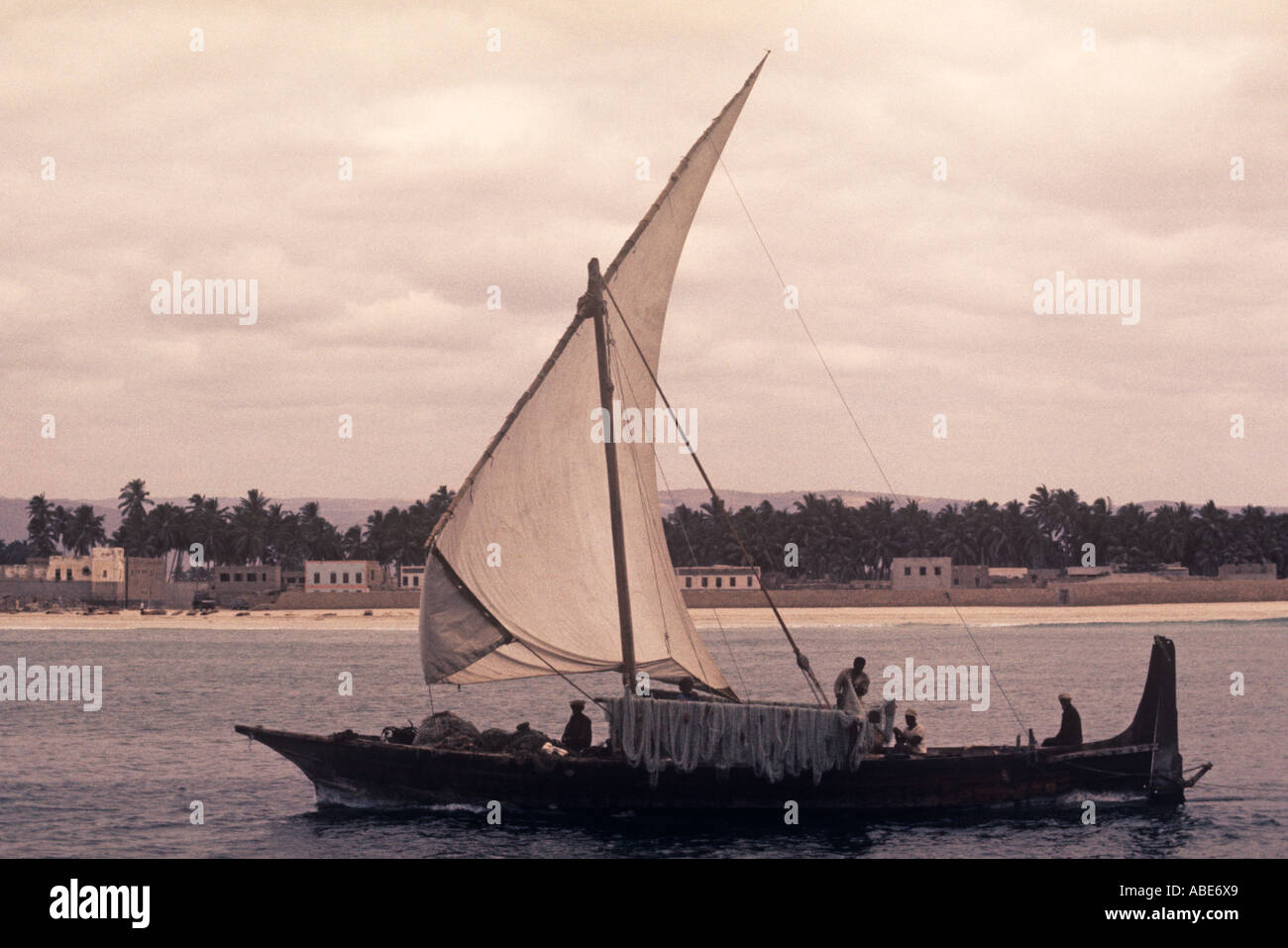 Lateen sail hi-res stock photography and images - Alamy