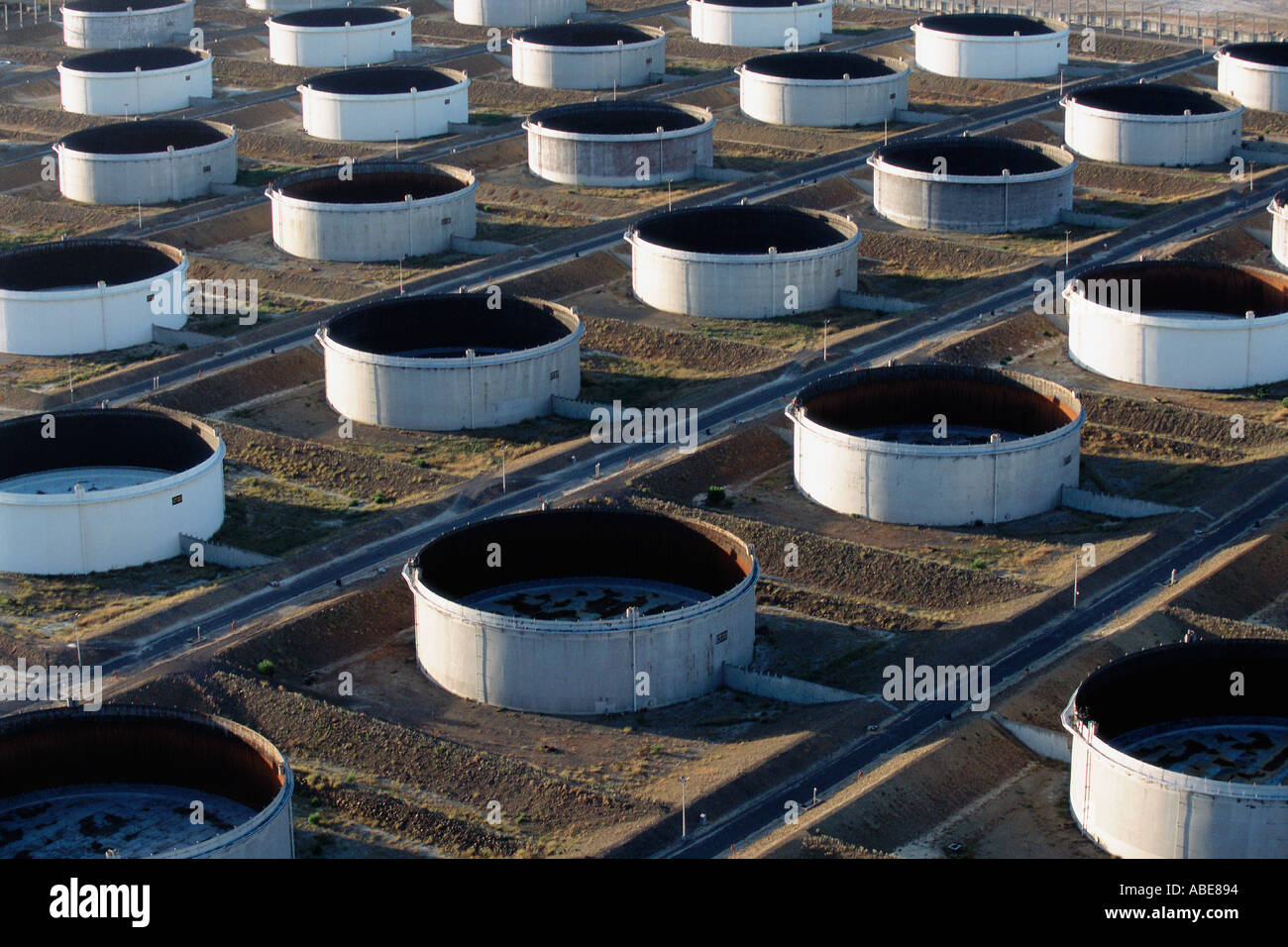 Tanks in formation hi-res stock photography and images - Alamy