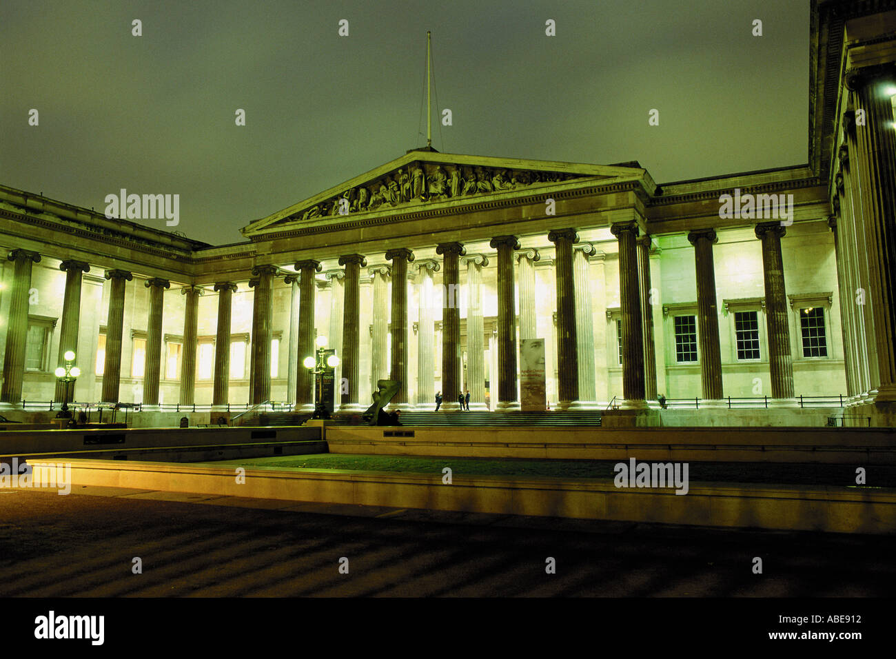 British museum london night entrance hi-res stock photography and ...