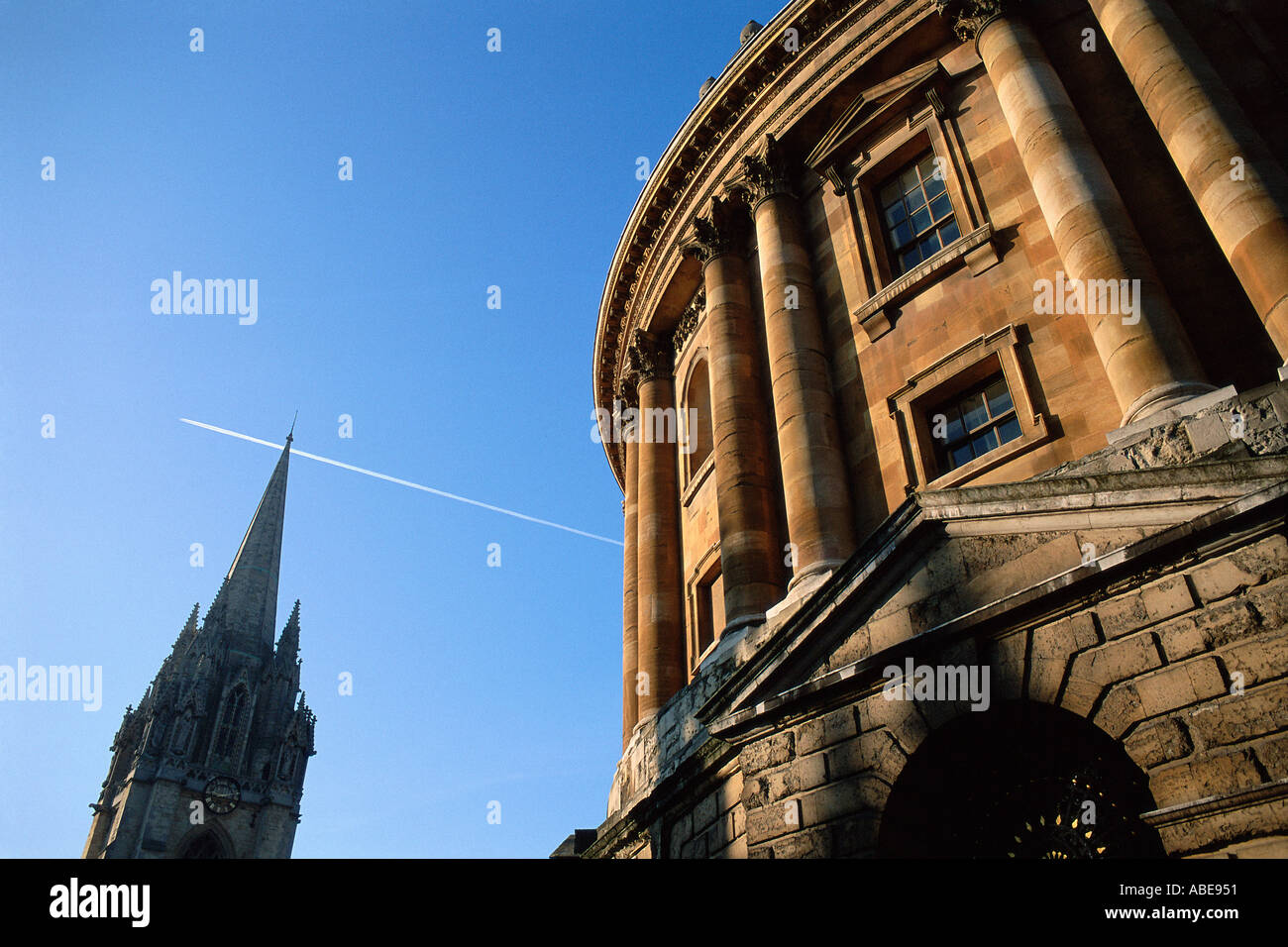 Classical building hi-res stock photography and images - Alamy