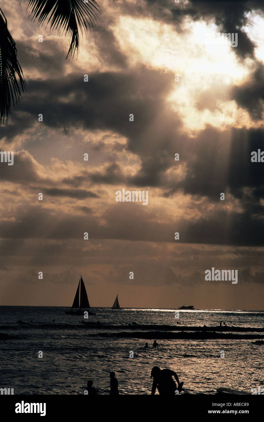 wakiki beach hawaii Stock Photo - Alamy