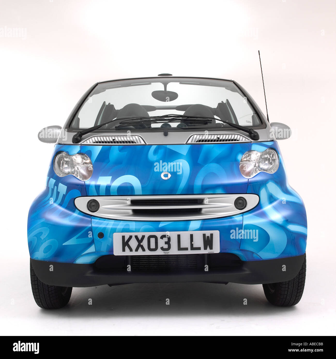 Mercedes smart car hi-res stock photography and images - Alamy