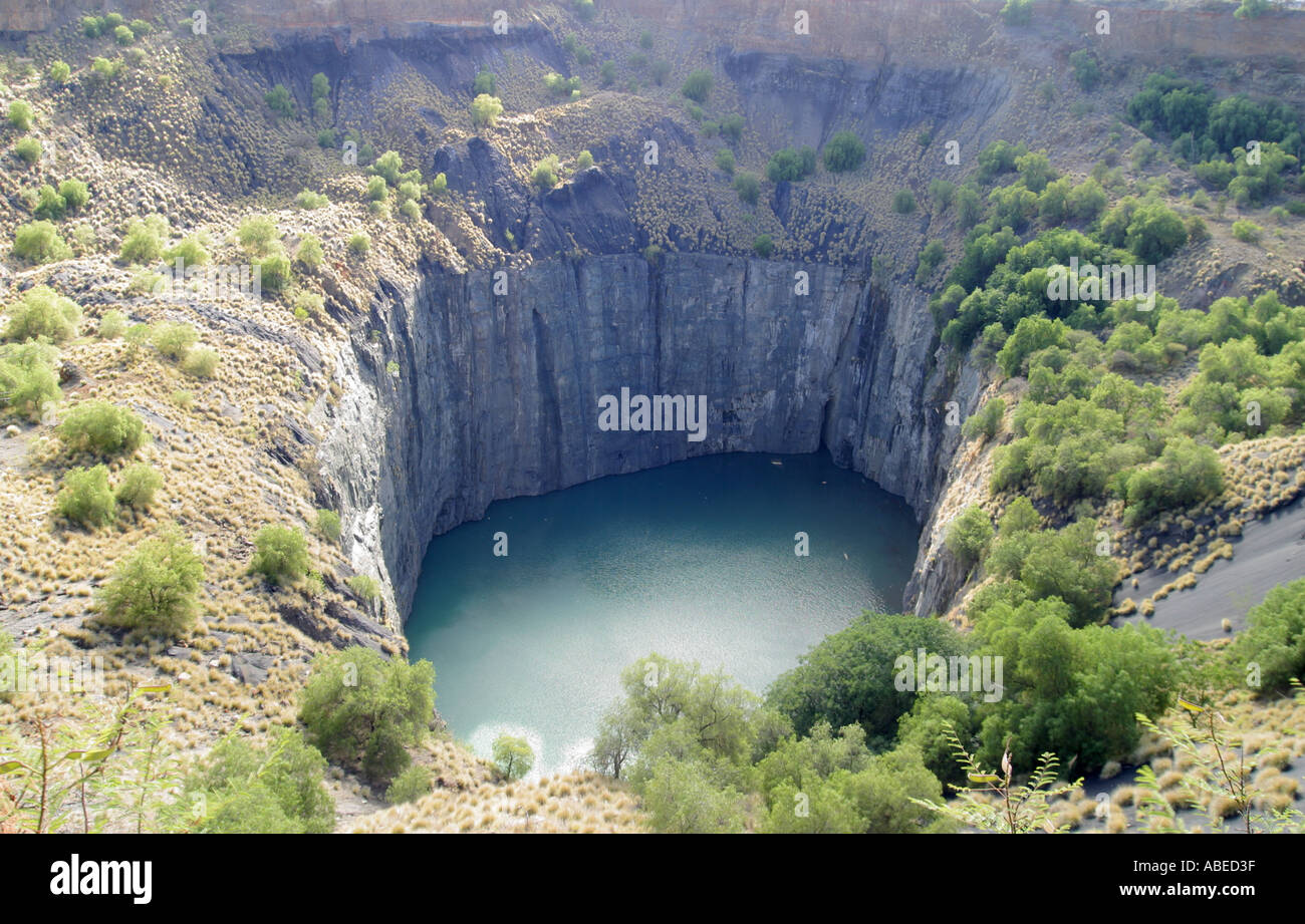 big hole kimberly Stock Photo - Alamy