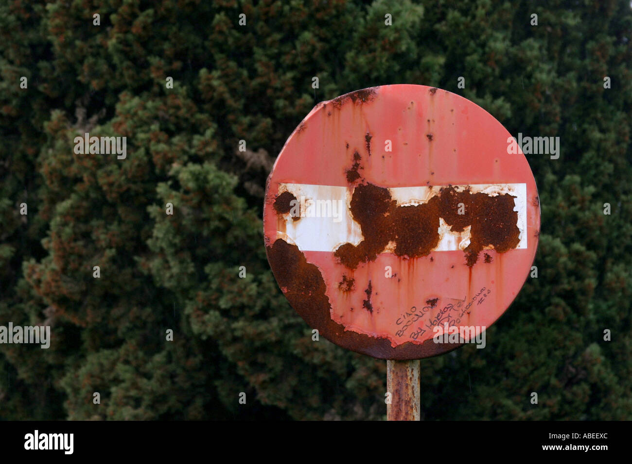 Rusted one-way board Stock Photo - Alamy