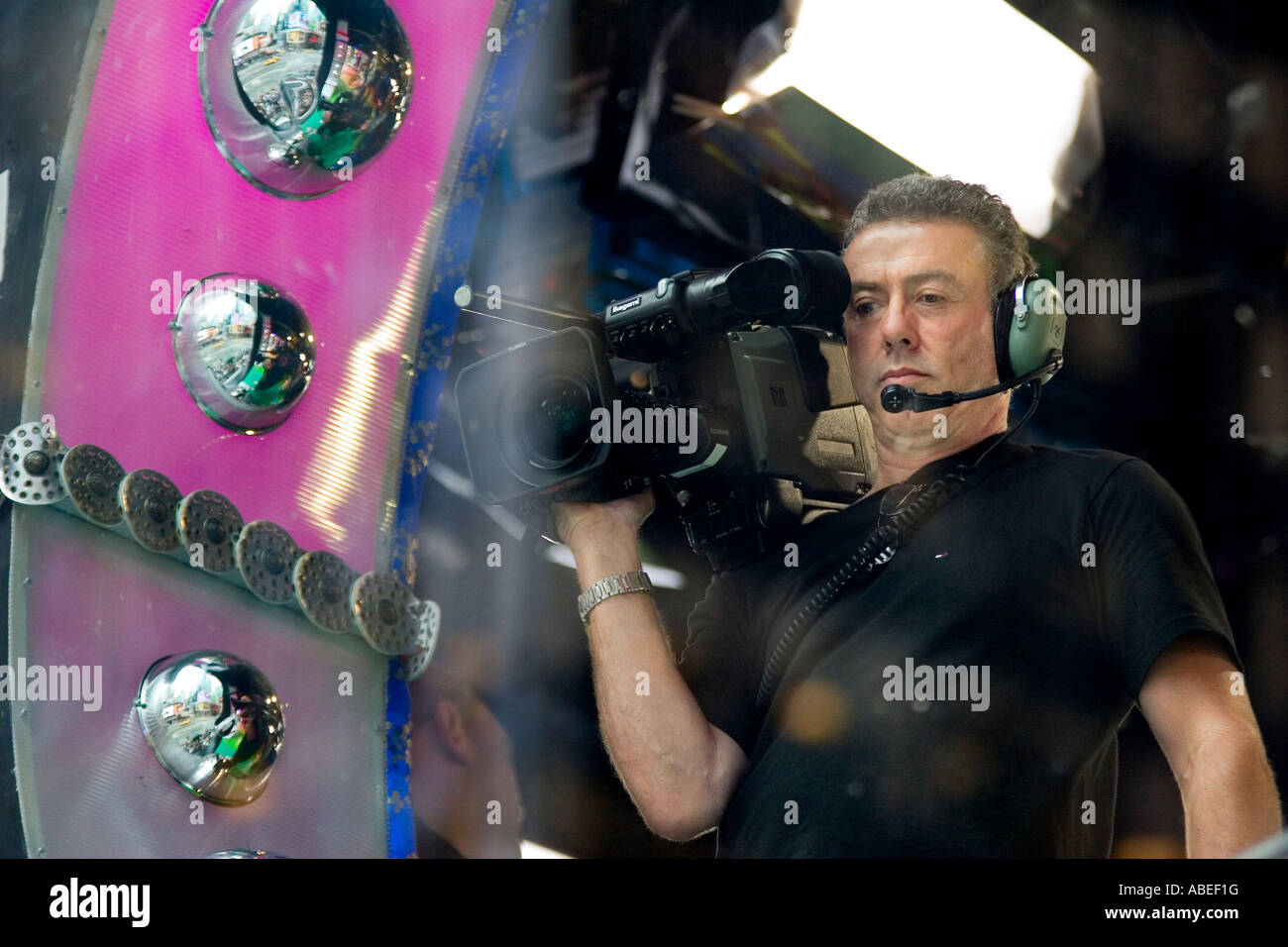 An MTV cameraman inside the MTV TRL (Total Requests Live) studio in ...