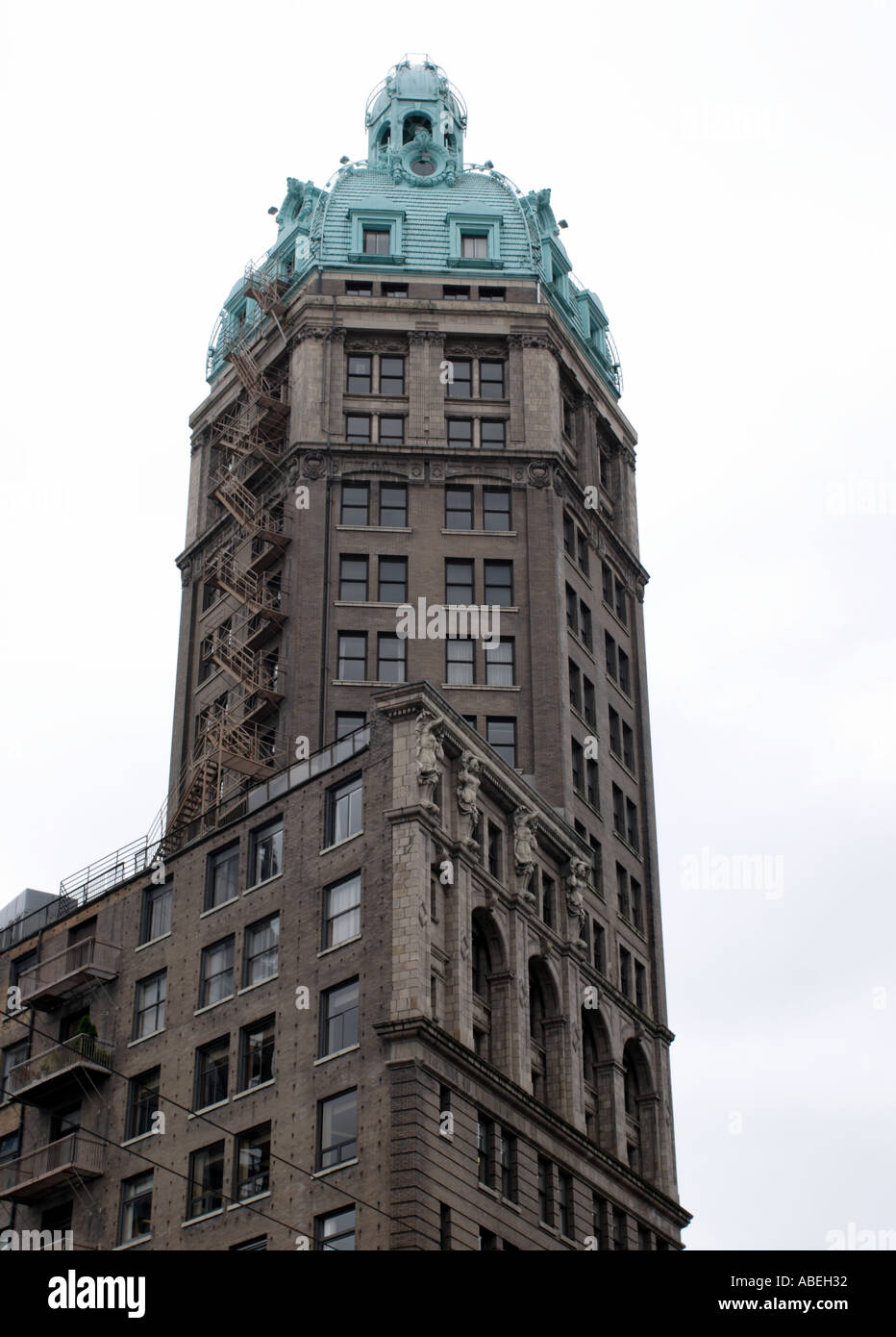 Sun Tower in Vancouver British Columbia Canada Stock Photo - Alamy