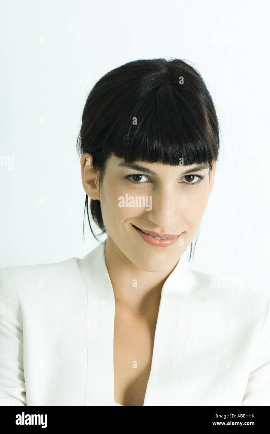 Woman, smiling, head and shoulders, portrait Stock Photo - Alamy