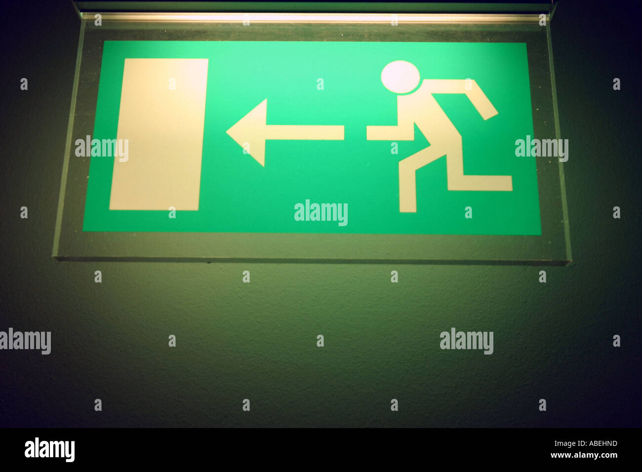 Sign of an escape route Stock Photo - Alamy