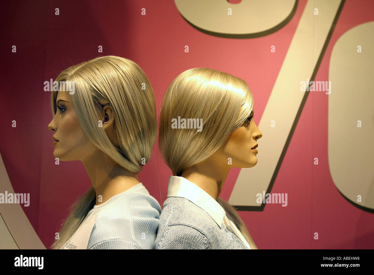 Shop window dummy Stock Photo - Alamy