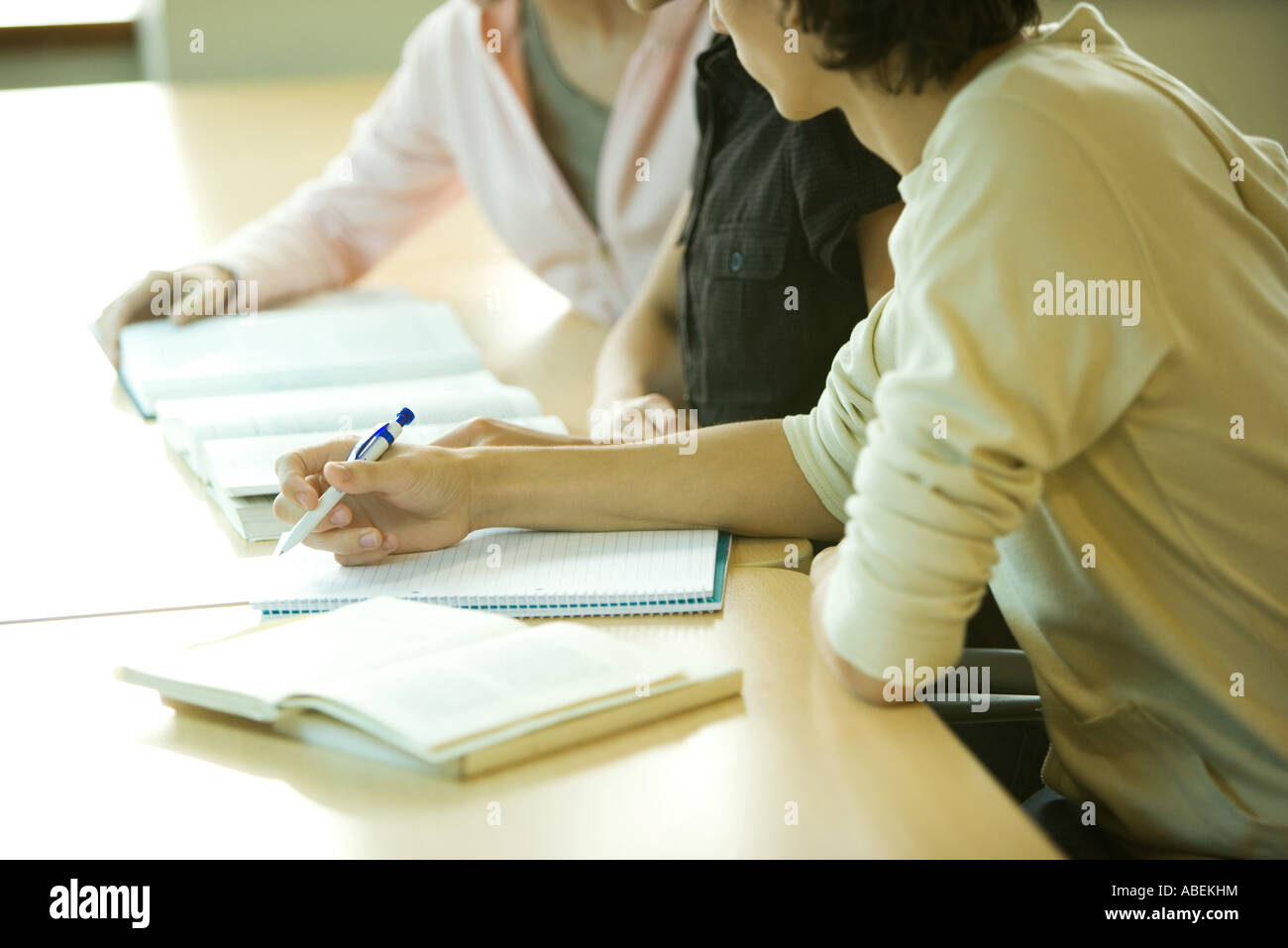 Highschool students working together hi-res stock photography and ...