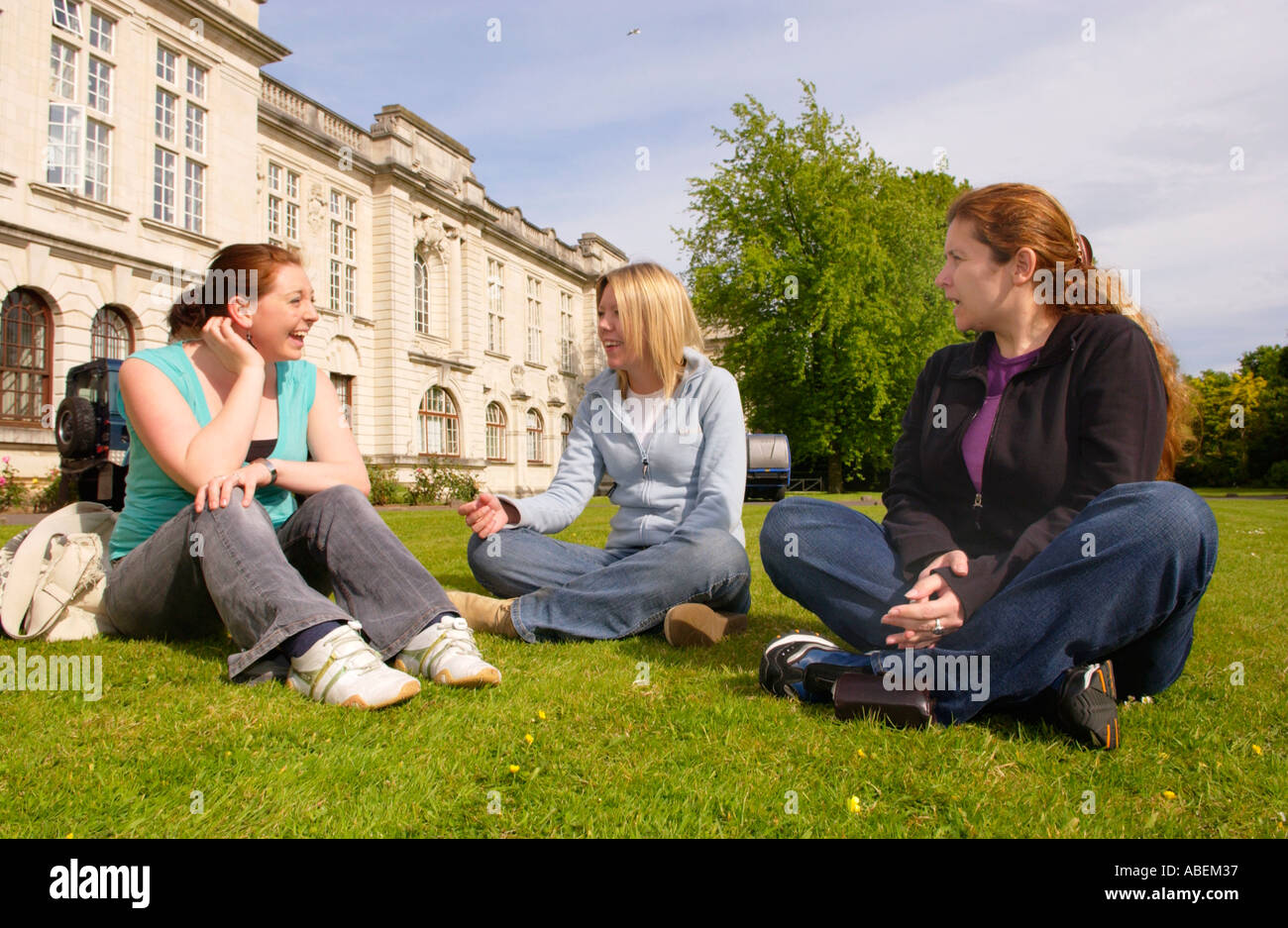 Cardiff university buildings hi-res stock photography and images - Alamy