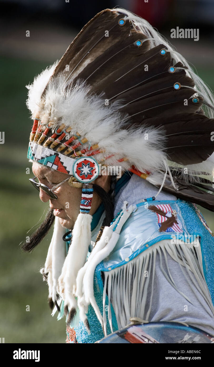 Portrait of elder indian chief or native american indian chief hi-res ...