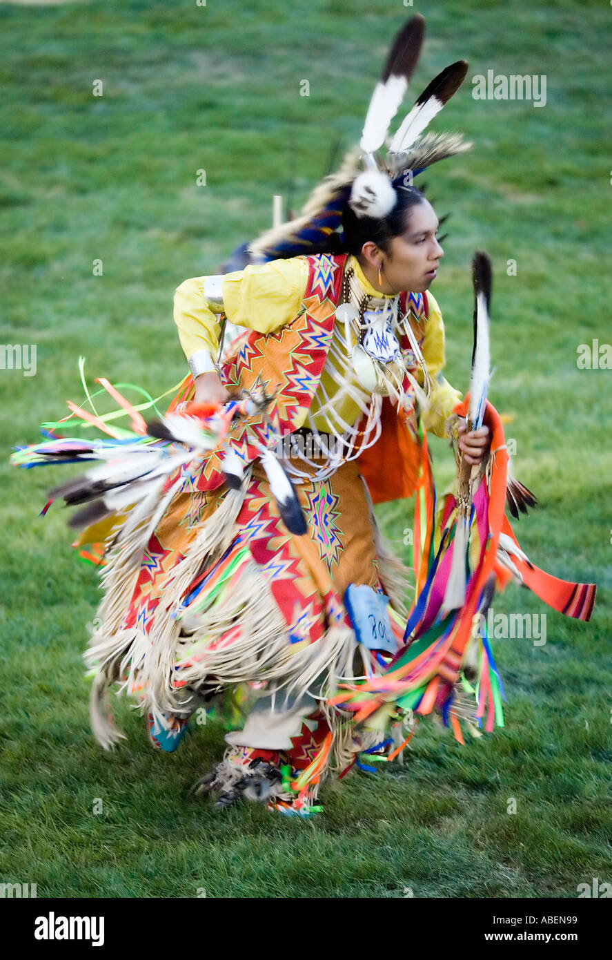 Native american tribal dance ceremony hi-res stock photography and ...