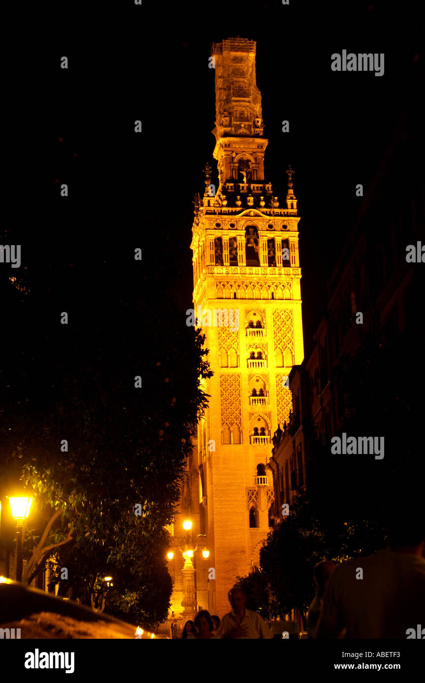 Cathedral tower Giralda world famous landmark and symbol of Seville ...
