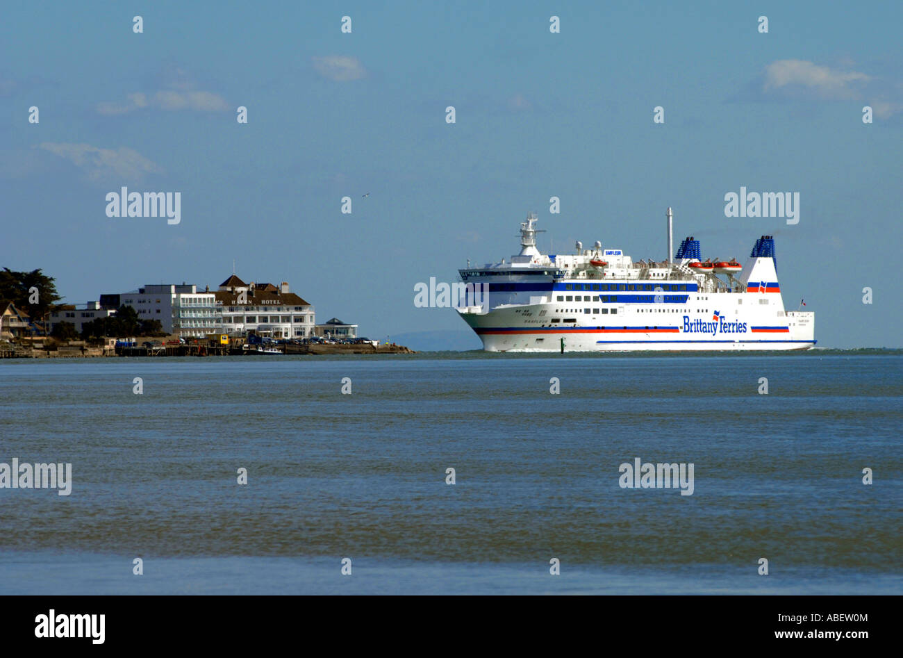 The Barfleur Brittany Ferries car and passenger ferry entering Poole ...