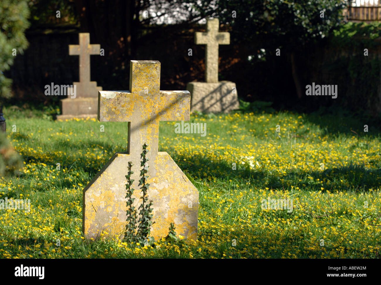 Cross in a graveyard, Britain, UK Stock Photo - Alamy