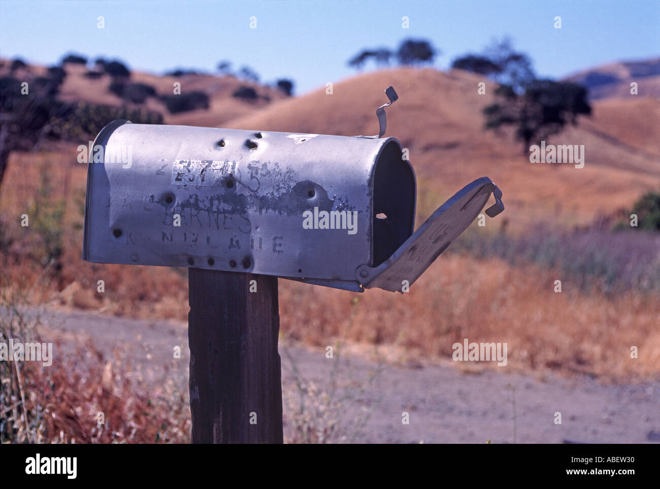Target box hi-res stock photography and images - Alamy