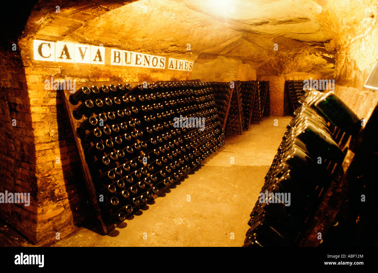Cava buenos aires hi-res stock photography and images - Alamy